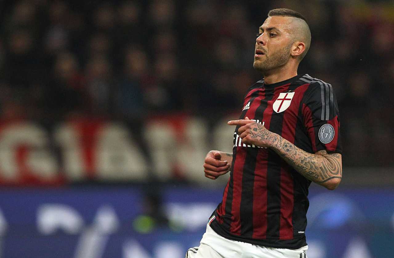 Ex Milan, magia Menez: gol all'esordio con la Reggina
