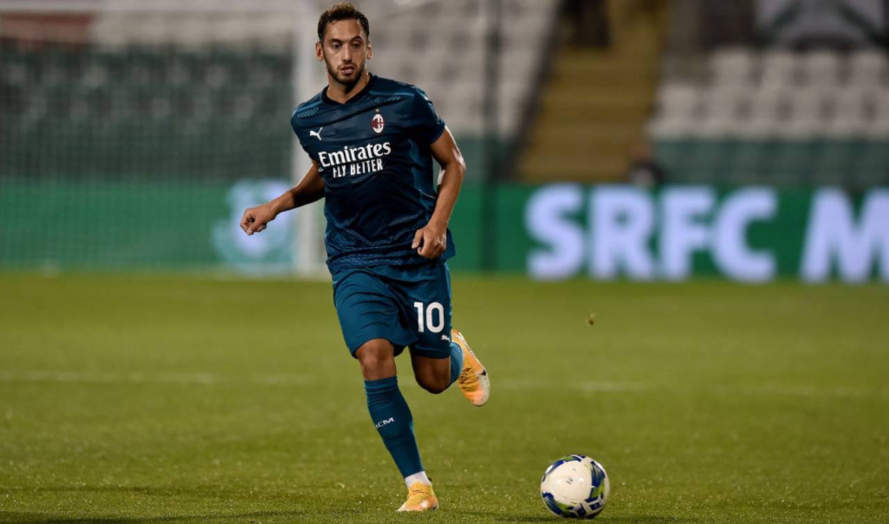 Rinnovo Calhanoglu Filtra Ottimismo La Distanza Tra Domanda E Offerta