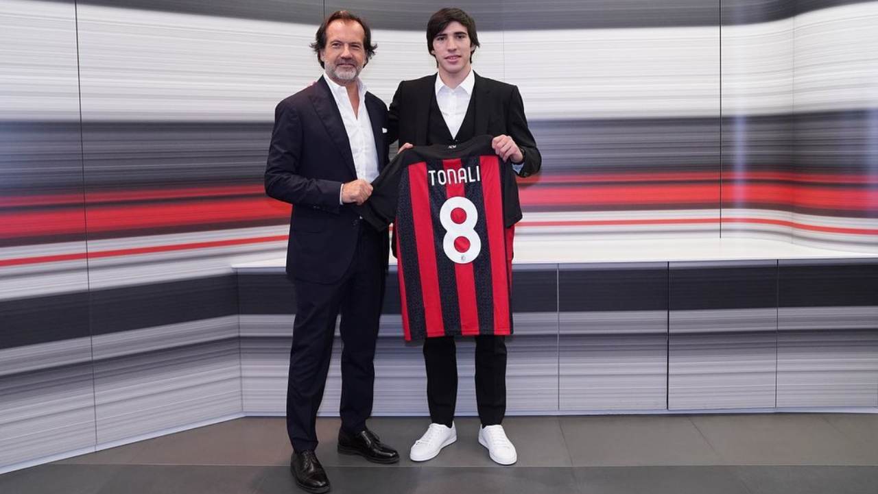 Milan, finalmente Tonali: numero 8 e potrà giocare a Dublino