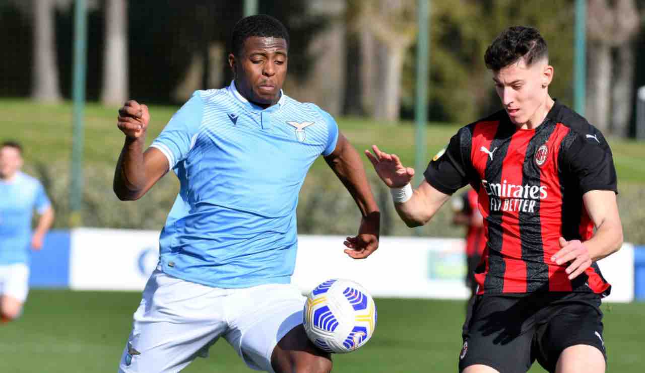 Milan, è ufficiale: ceduto Michelis in Olanda