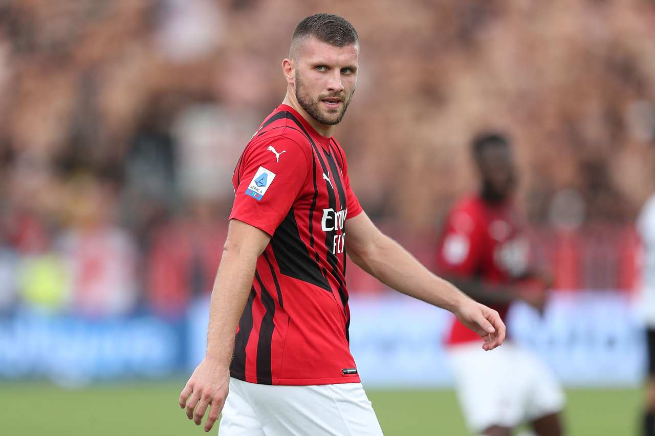 Rebic, la caviglia fa ancora male: i tempi di recupero