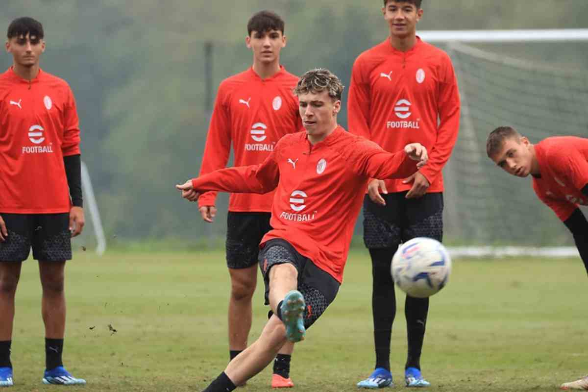 Alex Jimenez Convocato Per Milan Juve La Prima Di Tante I