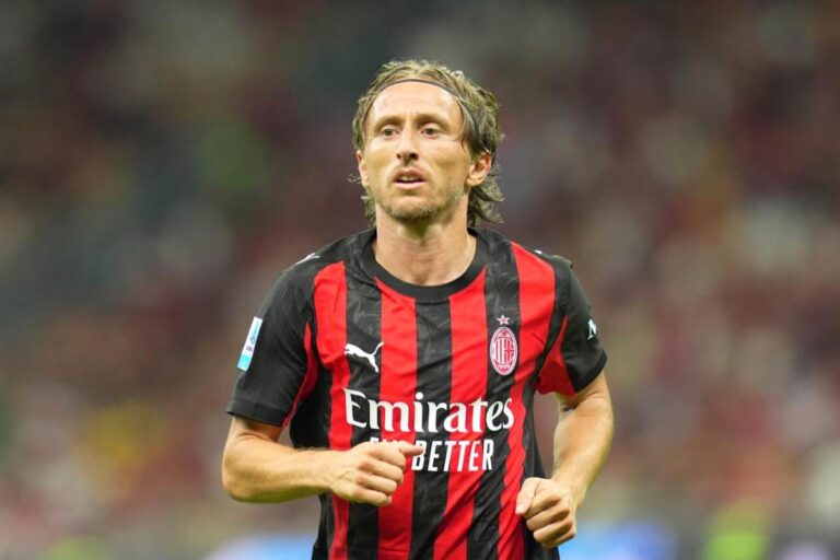 Modric, la verità sul contratto col Milan: spunta un nuovo dettaglio